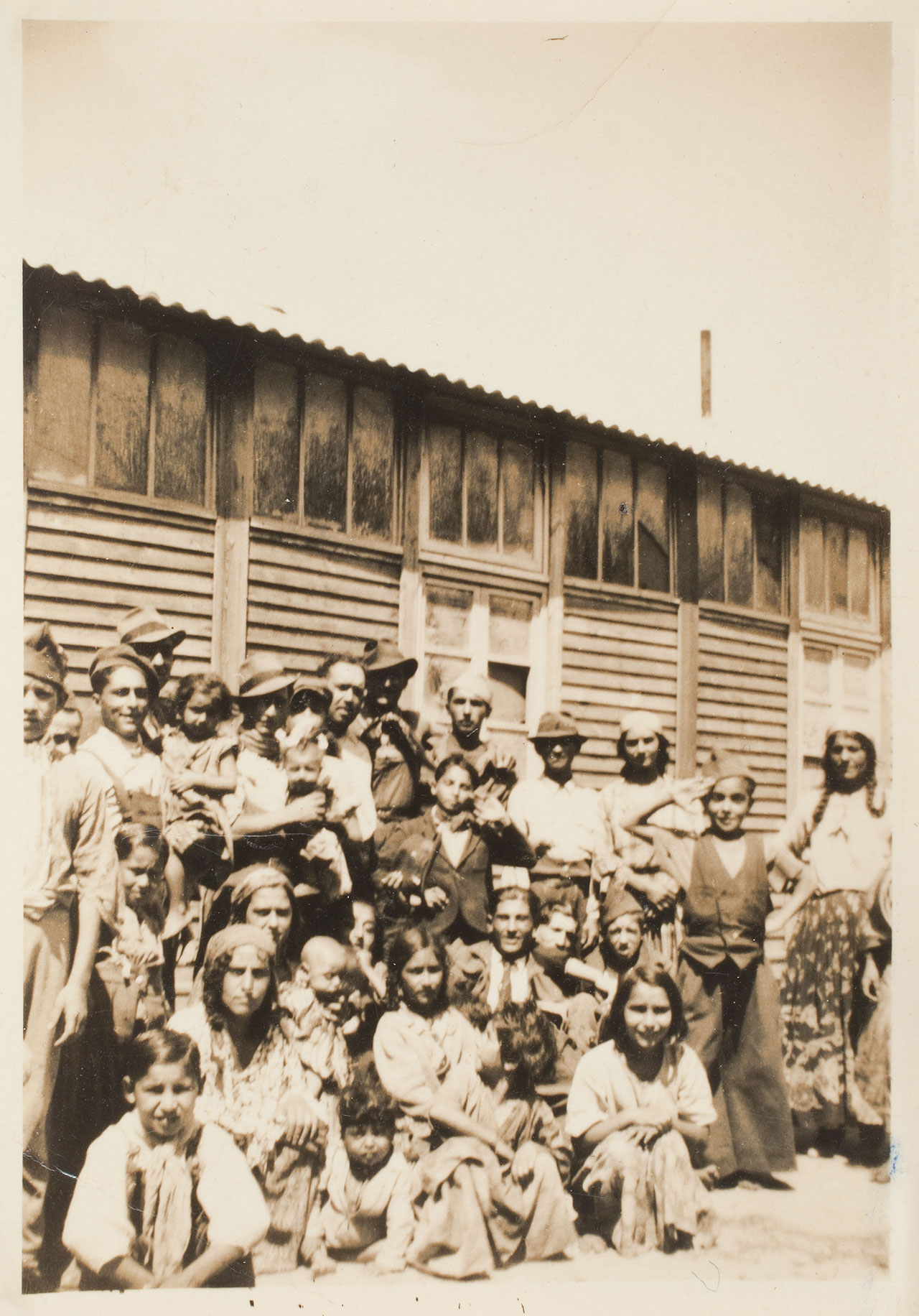 Héritages et Mémoire du Génocide des Roms et Sinti en Europe | Musée de ...