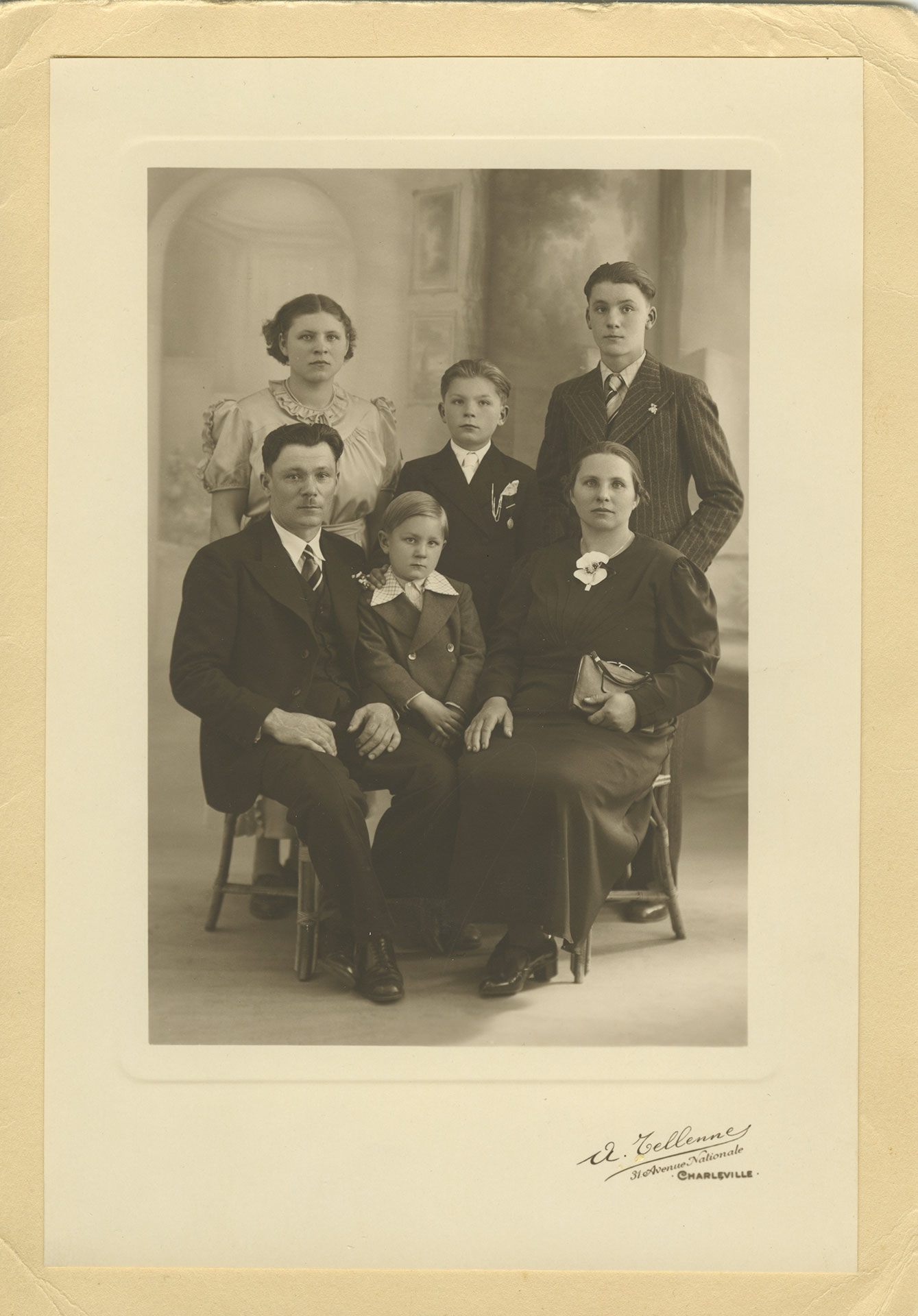 La famille Drvar | Musée de l'histoire de l'immigration | Palais de la ...